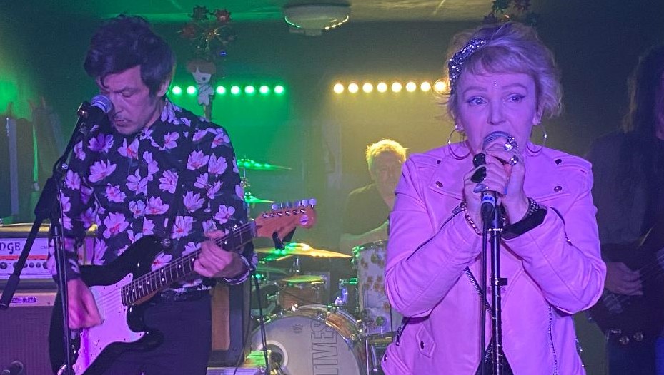 The Primitives – live in Broadcast - The Ginger Quiff