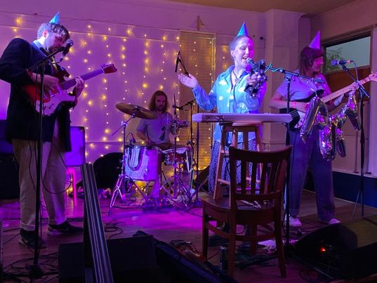 Water Machine and Brenda LIVE in Glasgow