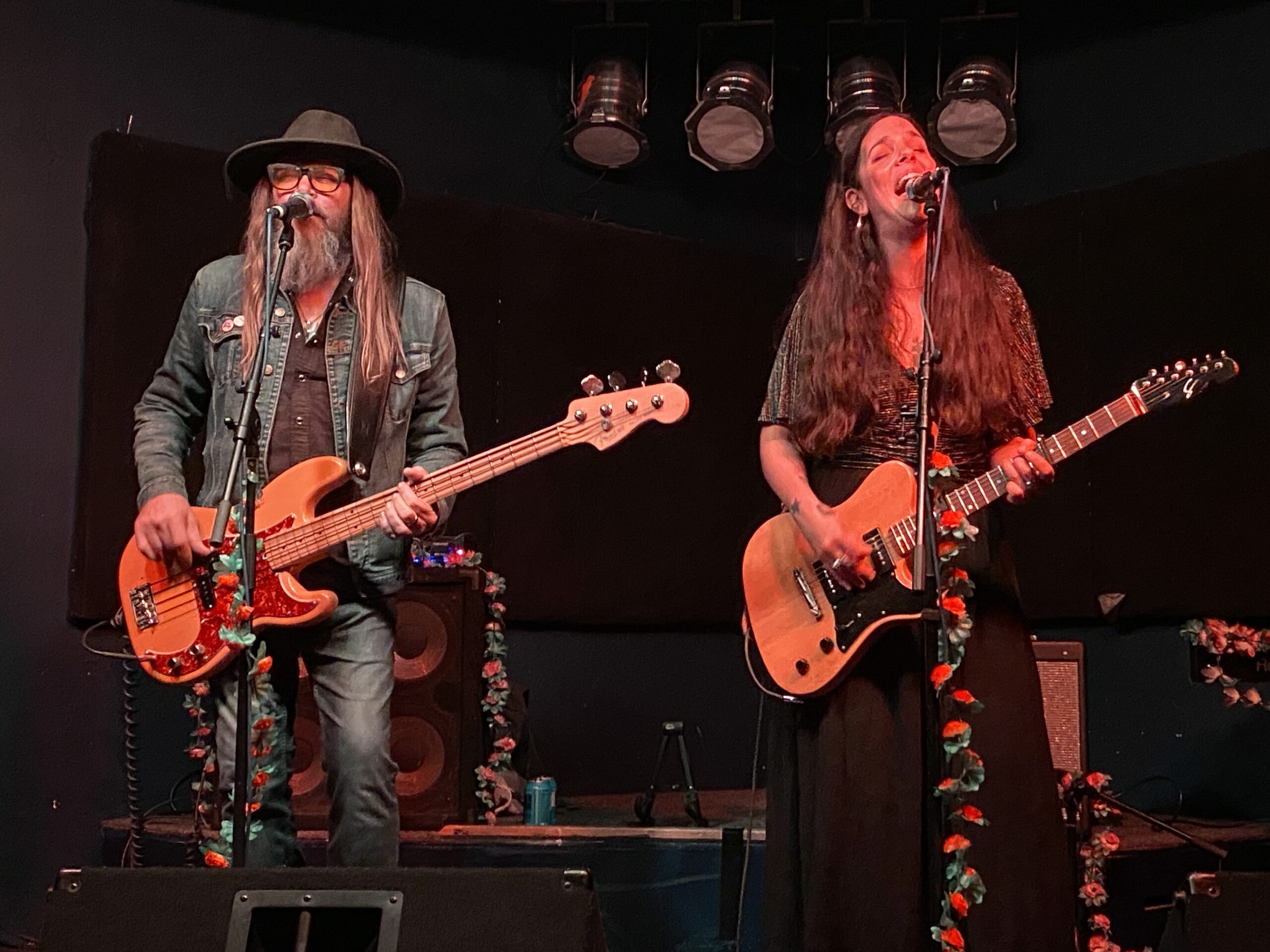 Sarah Borges & Carol Hodge – Live in the Glad Cafe - The Ginger Quiff